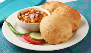 Halwa Puri Recipe—Traditional Pakistani Breakfast - RecipeRapture